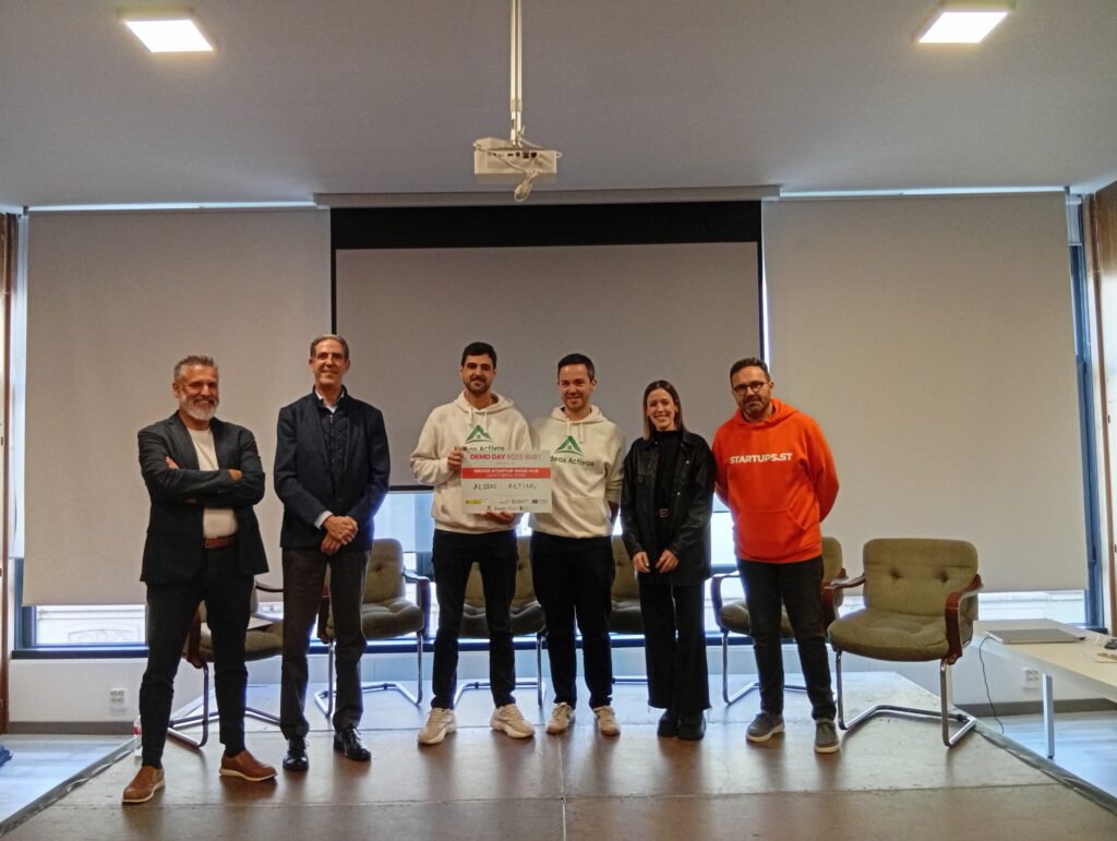Aldeas Activas gana el Demo Day de Node Hub Cantabria 2025, que consolida a la región como ...